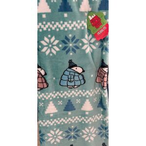 Berkshire | Holiday | Peanuts Snoopy Christmas Throw Blanket Puffer ...